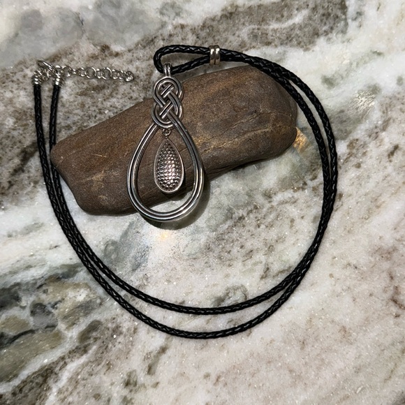 Brighton | Jewelry | Brighton Spring Essentials Interlocking Necklace ...